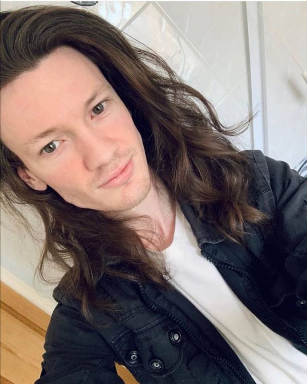 41 Hairstyles for Men with Wavy Hair - Hairstyle on Point