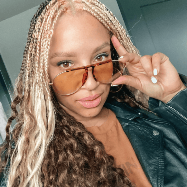 Money Piece Hair: the Best Balayage-Inspired Highlights Idea for 2023 ...